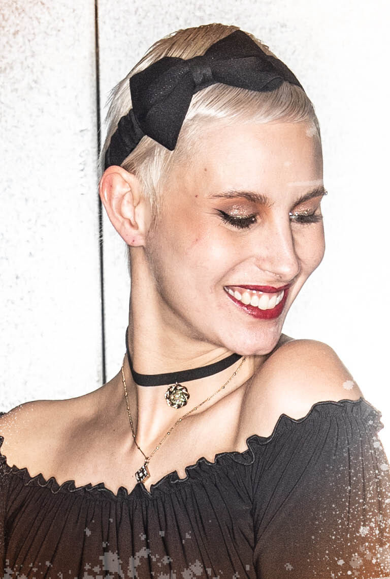 Accessories Online - EMP Merchandise Shop