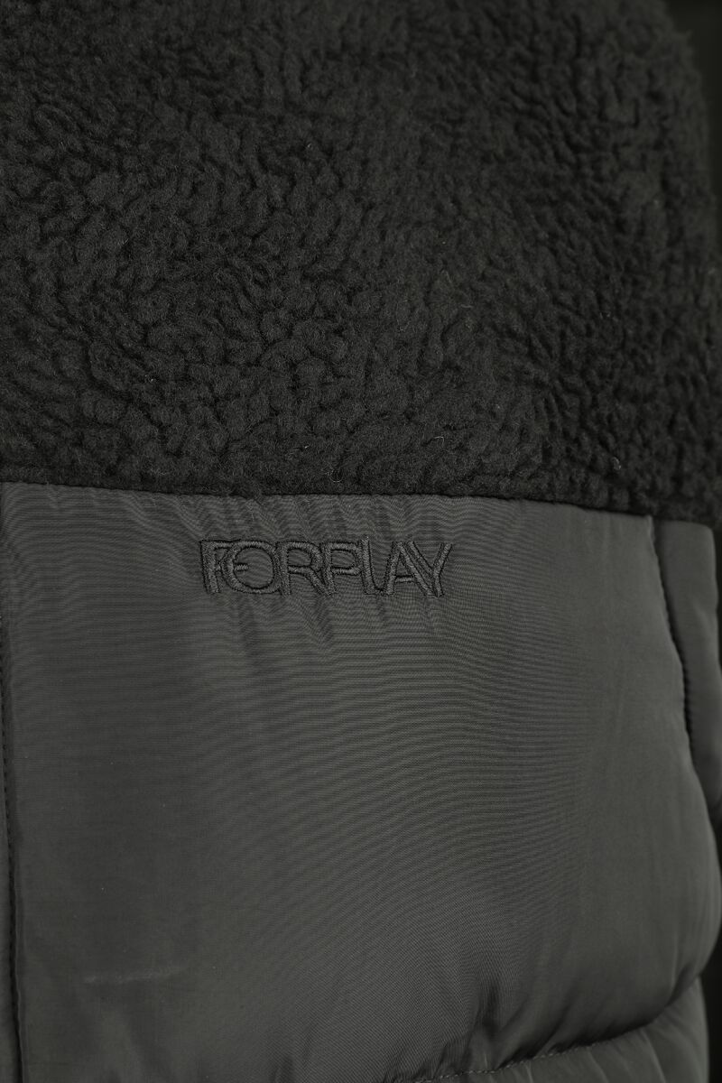 Collin | Forplay Vest | EMP